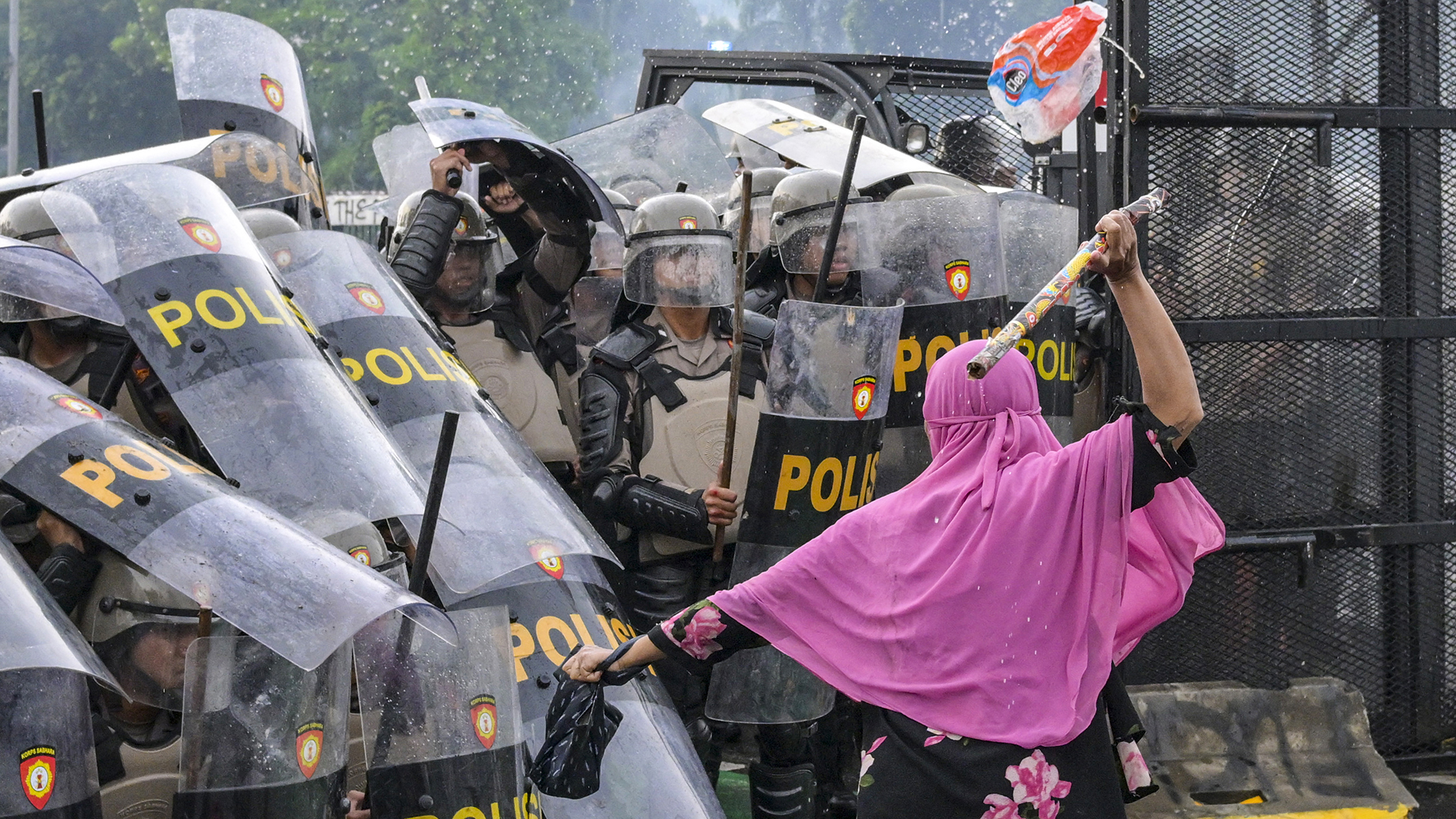 Indonesia Protests Amid Economic Anxieties and Police Violence